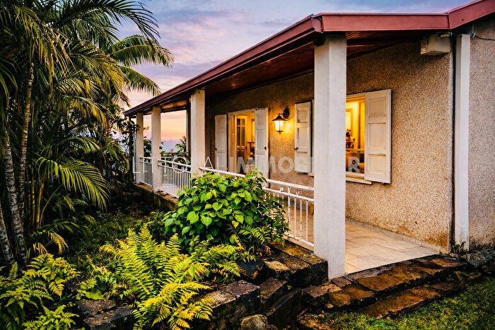 Maison à vendre - La Possession, Sainte-Thérèse - 4 pièces - 3 chambres