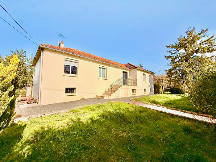 Maison à vendre - Saint-Aignan-Grandlieu - 5 pièces - 3 chambres