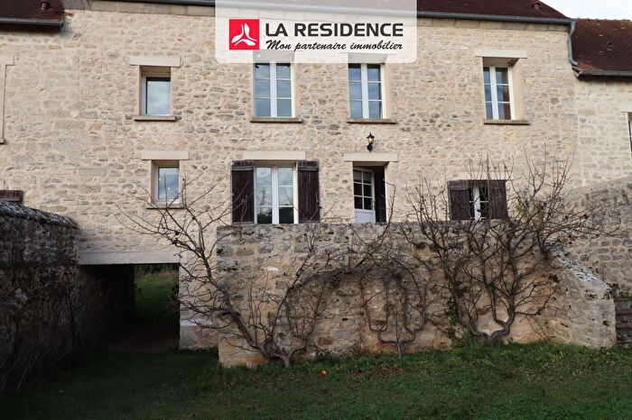 Maison à louer - Chaussy - 6 pièces - 4 chambres