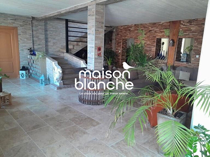 Maison à vendre - Avrillé - 5 pièces - 3 chambres