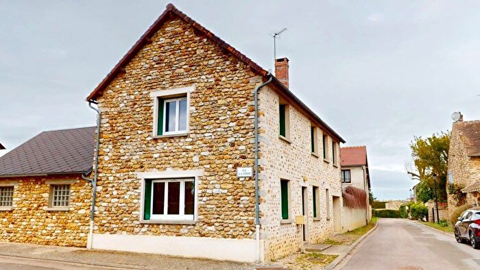 Maison à louer - Le Tertre-Saint-Denis - 4 pièces - 3 chambres