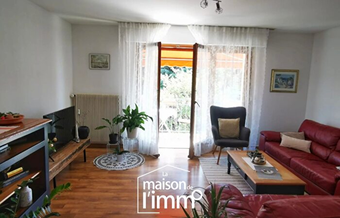 Appartement à louer - Thonon-les-Bains, Est - 3 pièces - 2 chambres