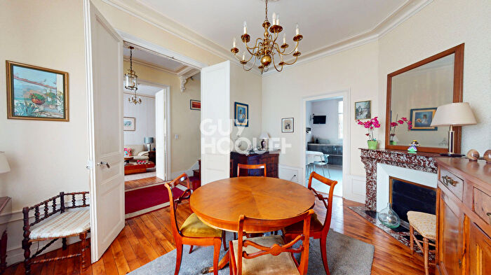 Maison à vendre - Tours, Grammont - 10 pièces - 7 chambres