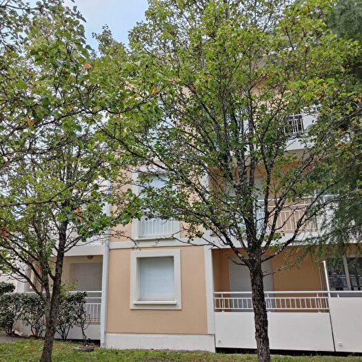 Appartement à louer - Médoquine-Haut-Brion, Talence - 2 pièces - 1 chambre