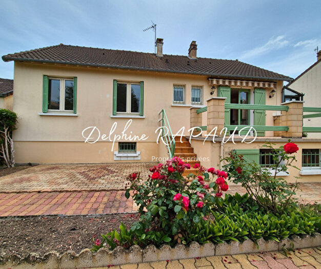 Nogent-le-Rotrou - Maison 4 pièces à vendre