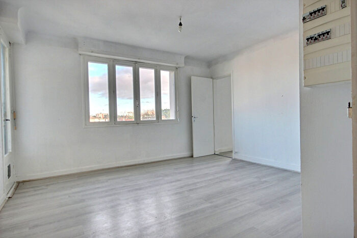 Appartement à vendre - Pau, Centre-ville - 3 pièces - 2 chambres