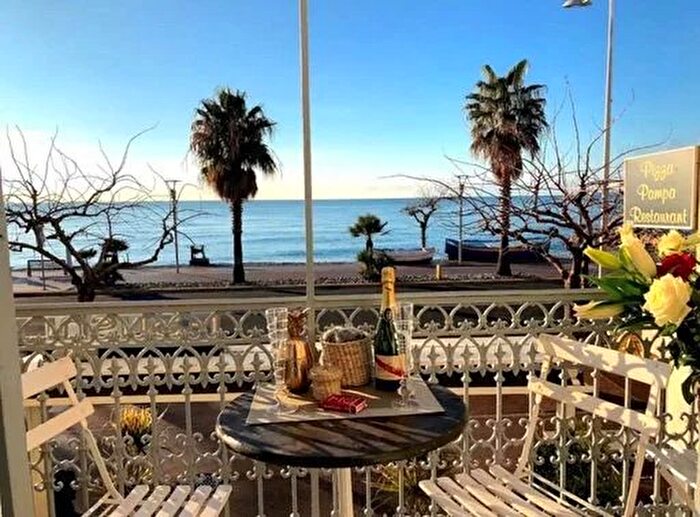 Appartement 2 pièces à Cagnes-sur-Mer, à louer