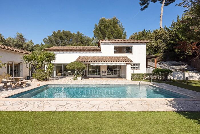 Maison à Antibes, à vendre