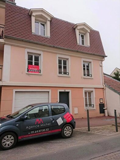 Maison 4 pièces à louer - Chennevières-sur-Marne, Centre-ville