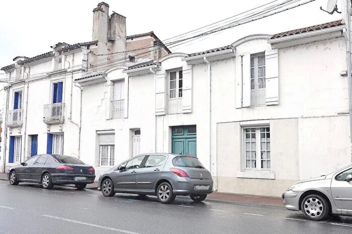 Maison à vendre - Ribérac - 8 pièces - 4 chambres