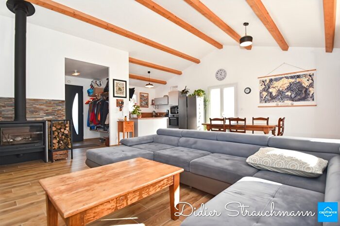 Maison à vendre - Bouhet - 5 pièces - 3 chambres