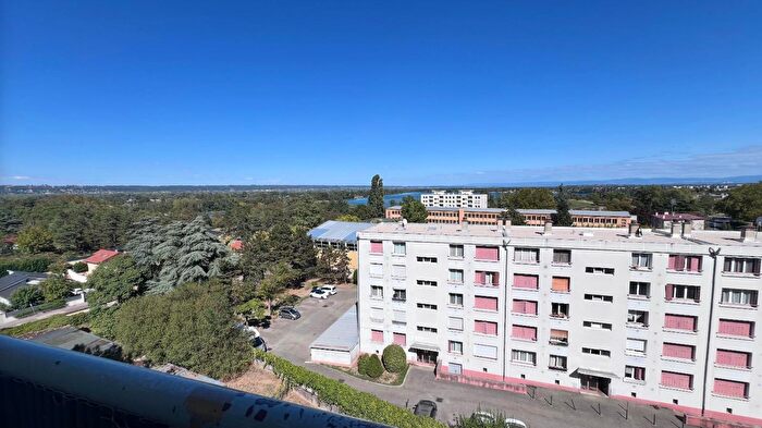 Appartement 3 pièces à vendre - Décines-Charpieu, Berthaudière
