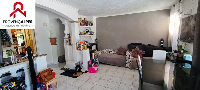 Appartement à vendre - La Trinité - 4 pièces - 3 chambres