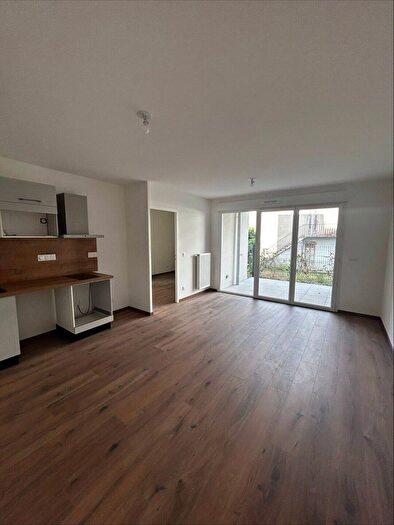 Centre Ville Est, Thonon-les-Bains : Appartement 2 pièces à louer