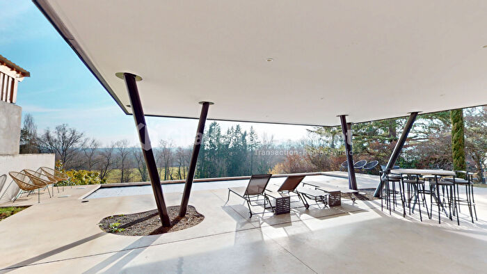 Maison à louer - Saint-Léger-sur-Roanne - 6 pièces - 3 chambres