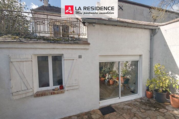 Maison à vendre - Neauphle-le-Château - 5 pièces - 3 chambres