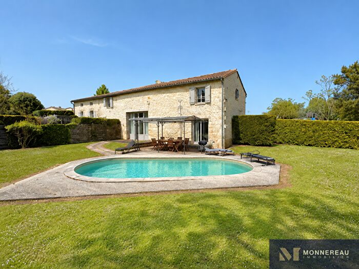 Chalais - Maison 5 pièces à vendre