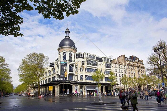 Appartement à vendre - Paris e , Mairie - 5 pièces - 4 chambres