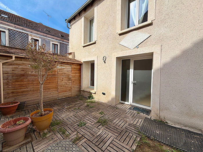 Maison 3 pièces à louer à Beynes