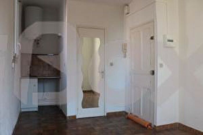 Appartement à louer - Toulon, Valbourdin - 1 pièce