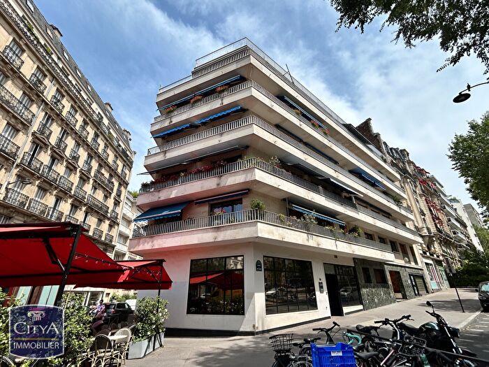 Paris 12ème, Bel-Air, Nord : Appartement 3 pièces à vendre