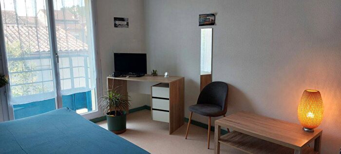 École primaire Scaliger-École maternelle Scaliger, Agen : Appartement 1 pièce à louer