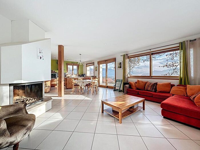 Maison à vendre - Saint-Blaise-du-Buis - 6 pièces - 5 chambres