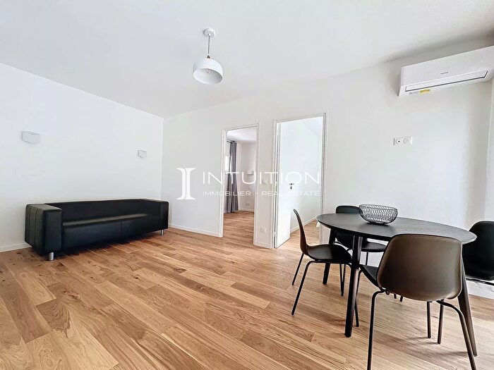 Appartement 3 pièces à louer à Cannes, Carnot