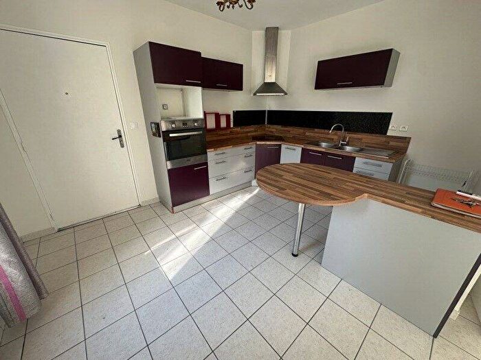 Appartement à louer - Sainte Catherine, Villeneuve-sur-Lot - 3 pièces - 2 chambres