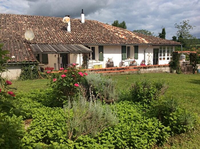 Maison 8 pièces à vendre - Lalandusse
