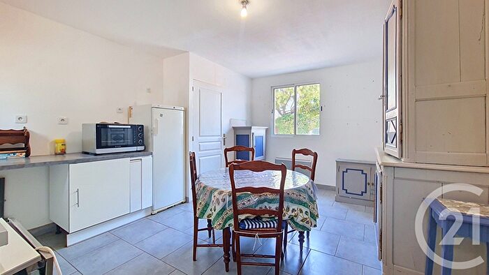 Appartement 3 pièces à Saint-Martin-de-Crau, à vendre