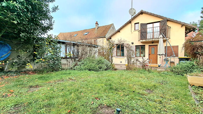 Maison à vendre - Viarmes - 4 pièces - 2 chambres