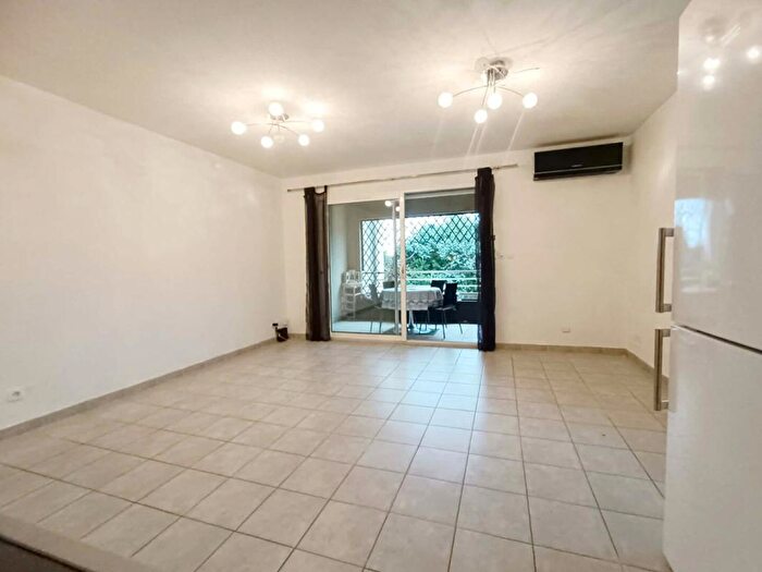 Appartement à vendre - Saint-Chamas - 2 pièces - 1 chambre