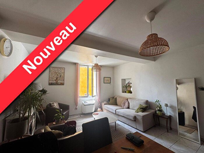 Centre Ville, Saint-Maximin-la-Sainte-Baume - Appartement 4 pièces à louer