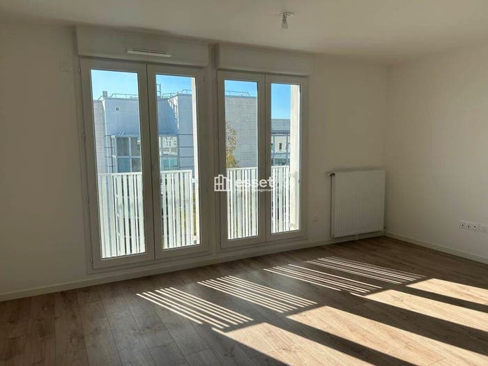 Appartement 1 pièce à Prefecture, Cergy, à louer