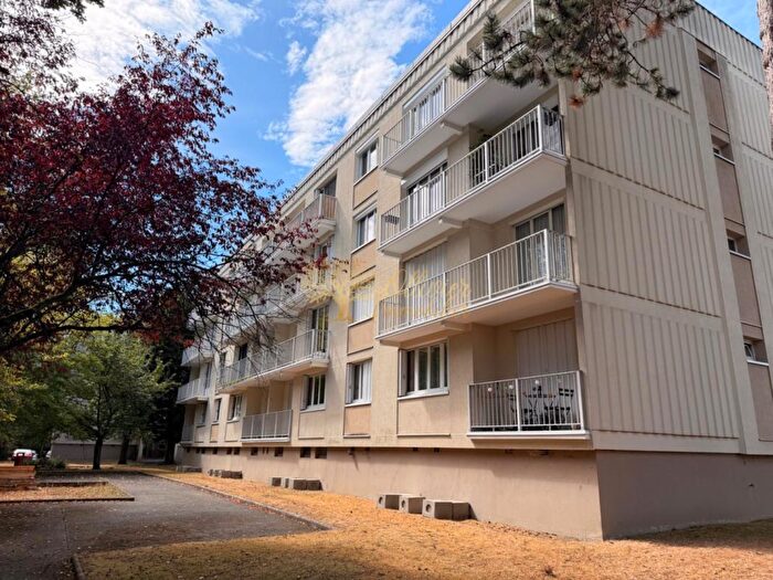 Appartement 3 pièces à vendre - Le Plessis-Trévise, François Mansard