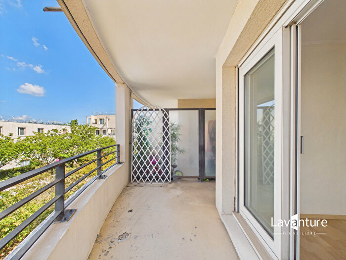 Appartement 3 pièces à vendre à Châtenay-Malabry, Justice