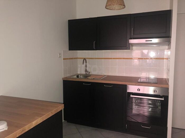 Appartement à louer - Toulon, Centre-ville - 1 pièce