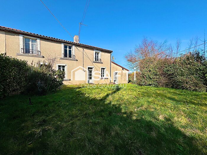 Maison à vendre - La Chapelle-Saint-Laurent - 6 pièces - 4 chambres