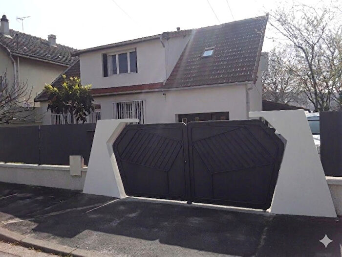 Maison à vendre - Sevran, Primevères, Savigny - 7 pièces - 4 chambres