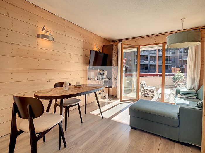 Appartement à vendre - Saint-Étienne-de-Tinée - 2 pièces - 1 chambre