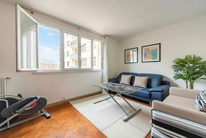 Appartement à vendre - Les Clayes-sous-Bois, Centre-ville - 3 pièces - 2 chambres