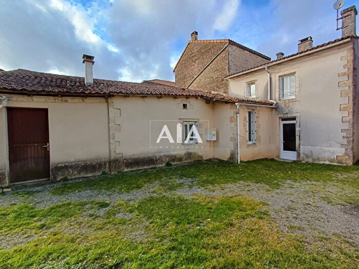 Maison à vendre - Paizay-Naudouin-Embourie - 4 pièces - 1 chambre