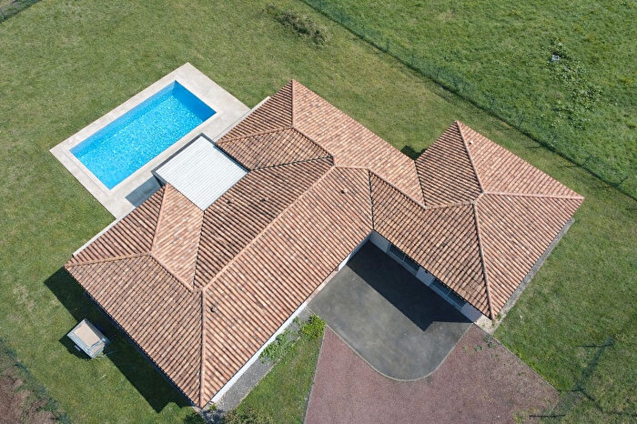 Maison à vendre - Saint-Jean-dEyraud - 8 pièces - 5 chambres