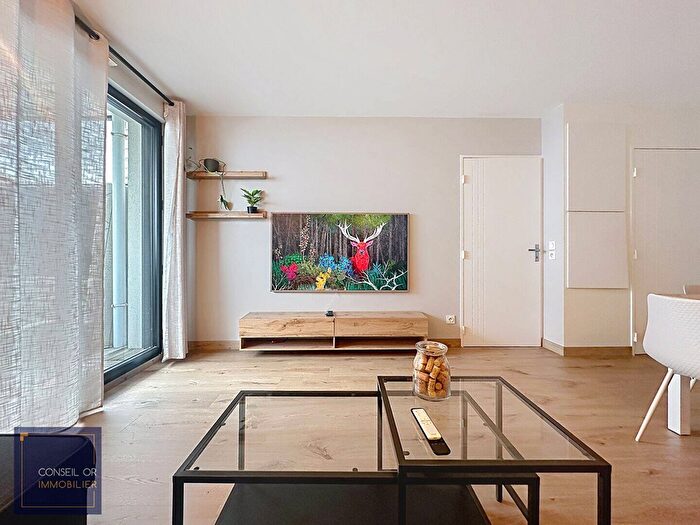 Appartement à louer - Saint Louis, Lyon ème arrondissement - 2 pièces - 1 chambre