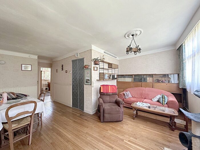 Maison à vendre - Marly-le-Roi, Grandes Terres, Vergers, Vauillons - 6 pièces - 4 chambres