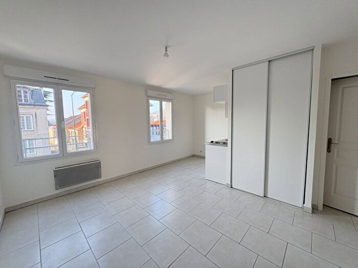 Appartement à louer - Palaiseau - 2 pièces - 1 chambre