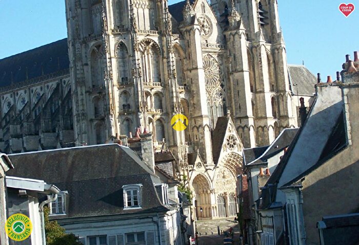 Appartement 9 pièces à vendre à Bourges, Asnières