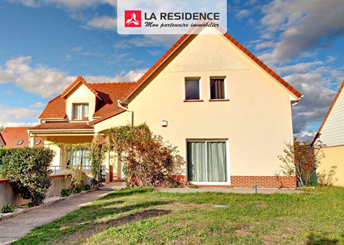 Maison à vendre - Saint-Étienne-du-Rouvray - 7 pièces - 5 chambres