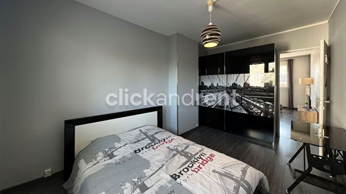 Appartement à louer - Rouen, Centre-ville Rive gauche - 3 pièces - 3 chambres